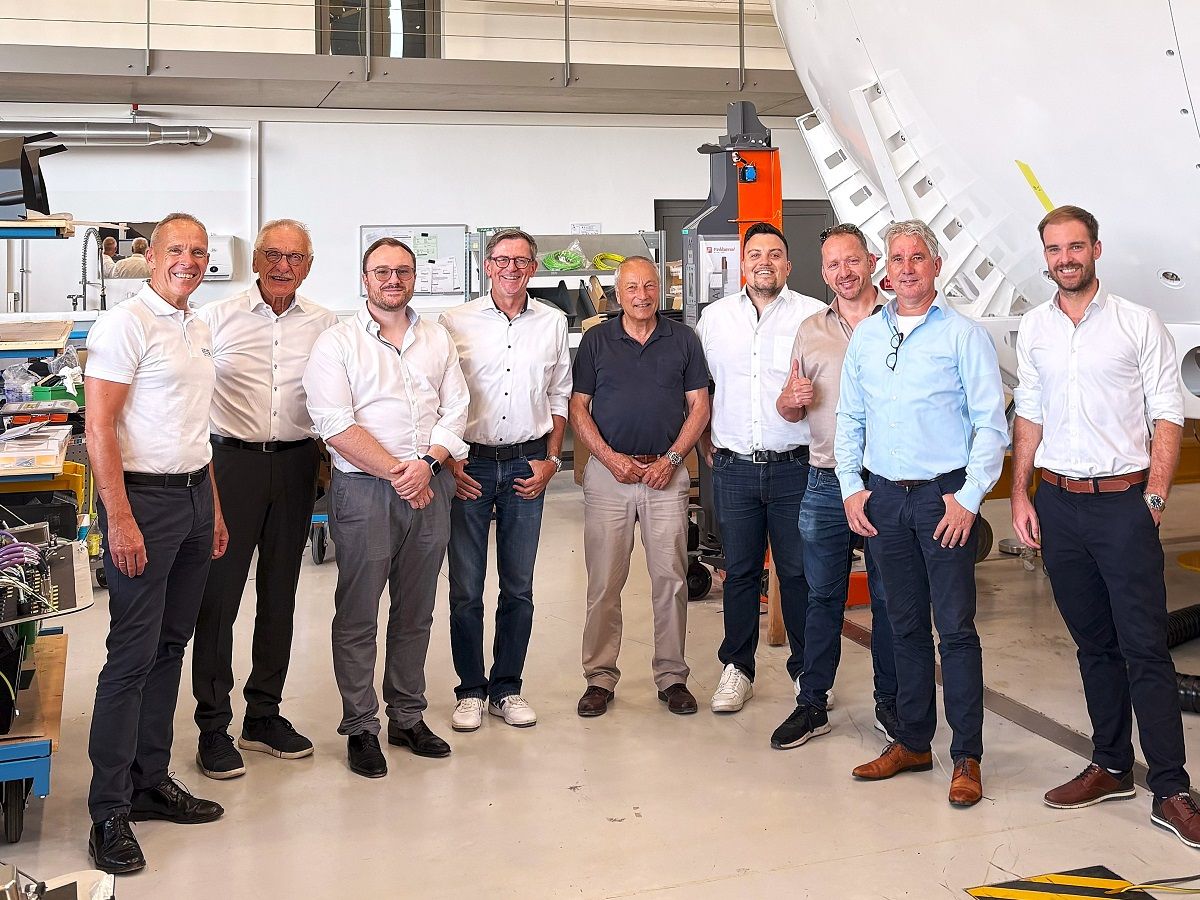 Advanced Multi-Model Helicopter Simulator Project Starts | Halldale Group